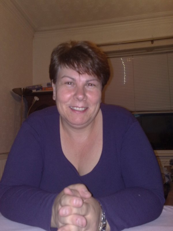 69ali96 53 From Glasgow Is A Local Granny Looking For Casual Sex