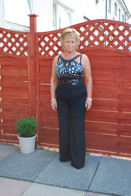 Zumba118 51 From Glasgow Is A Local Granny Looking For Casual Sex